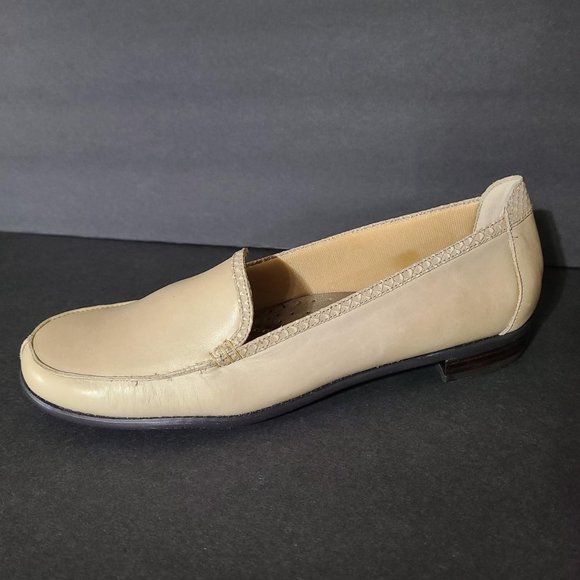 Trotters | Shoes | Trotters Womens Slip On Narrow Loafer Shoes Taupe ...